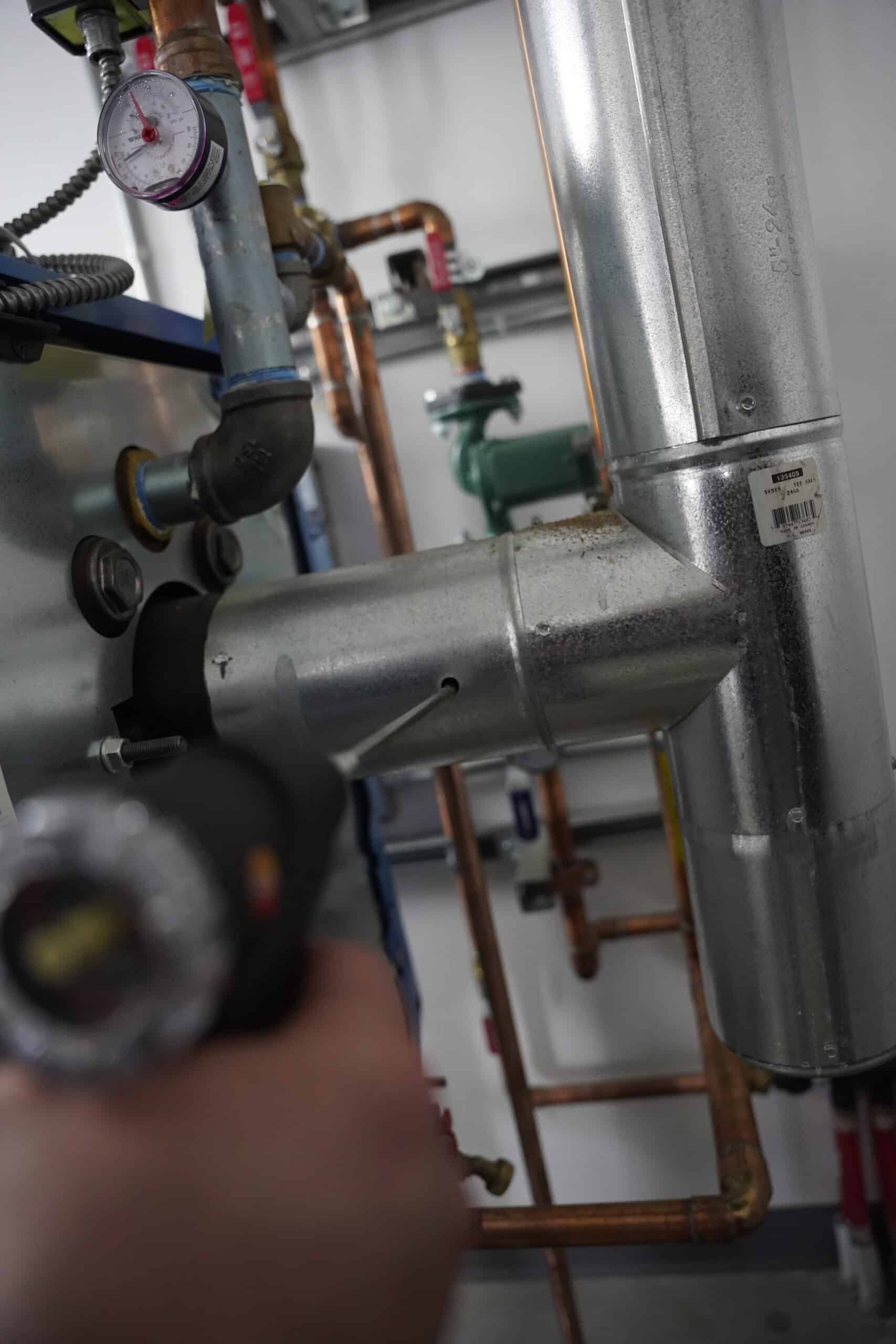 How to Decide between Water Heater Repair Or Replacement?